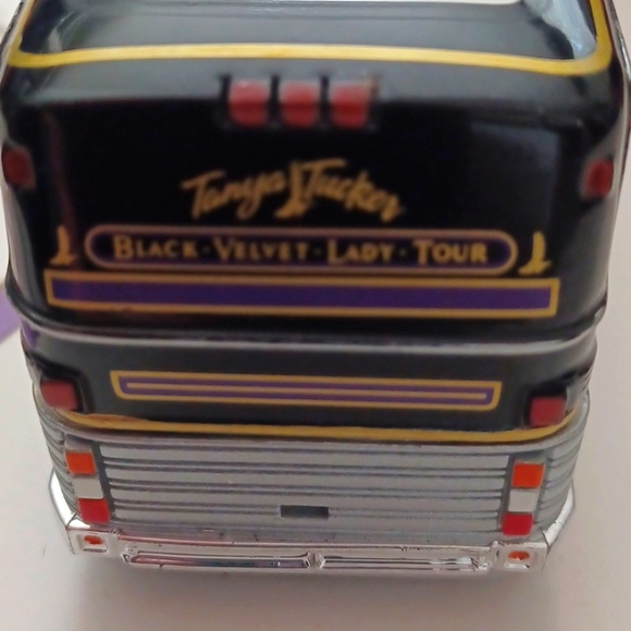 White Rose | Accents | Vintage Country Music Superstar Tanya Tucker ...